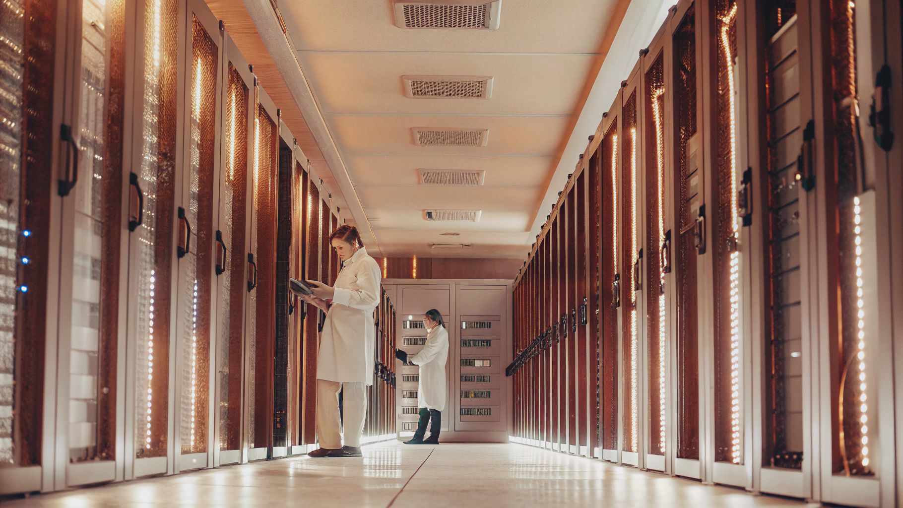 Data Center LED Lighting Guide: Cut Energy Costs Up to 70%!| Halcon ...